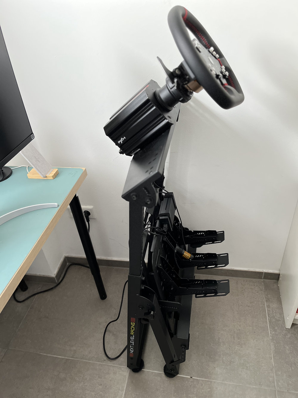 Next Level Racing Wheel Stand 2.0 - SimRacingDealz